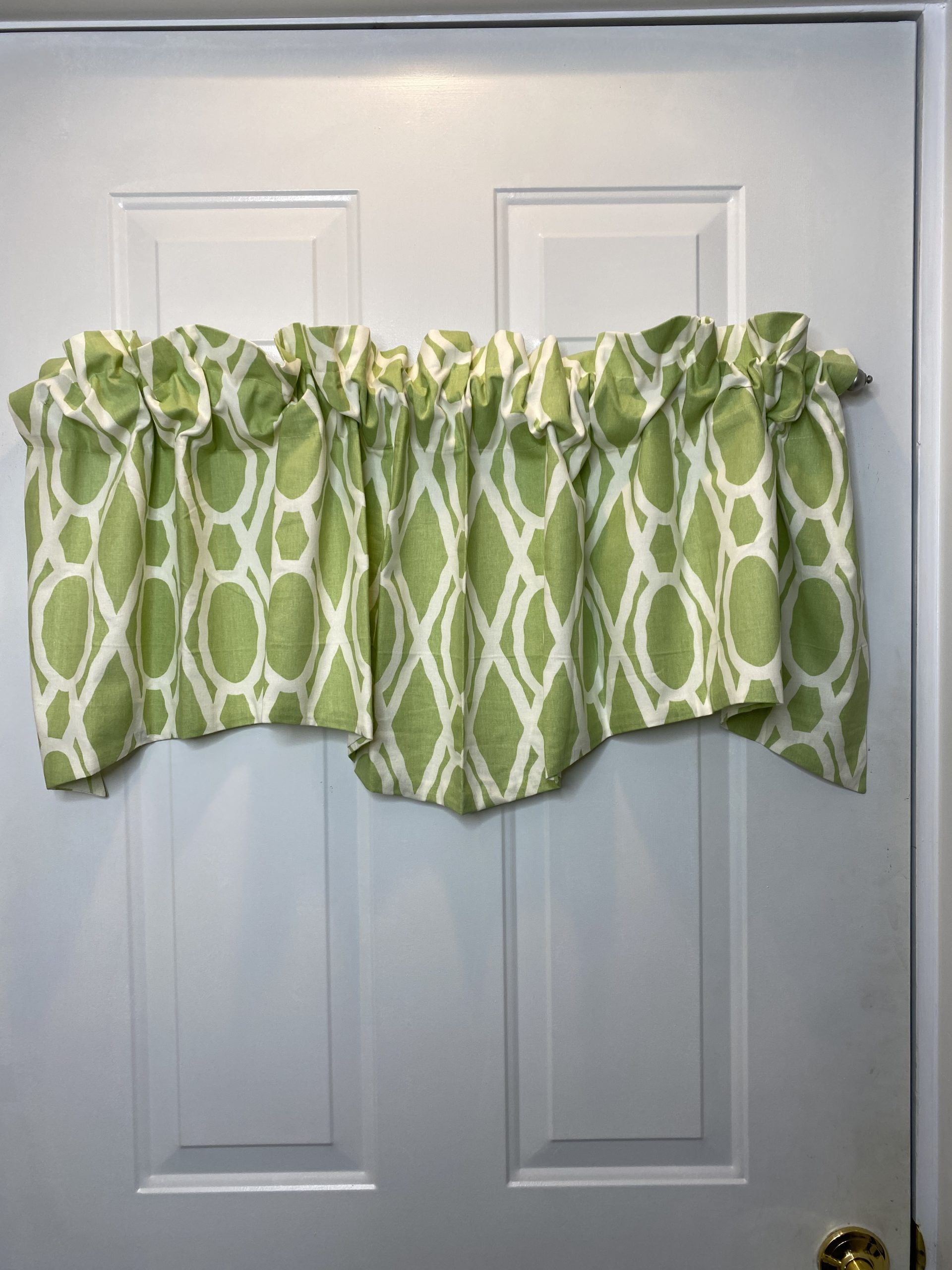 Green and white circle and diamond - Tami Loves Vintage